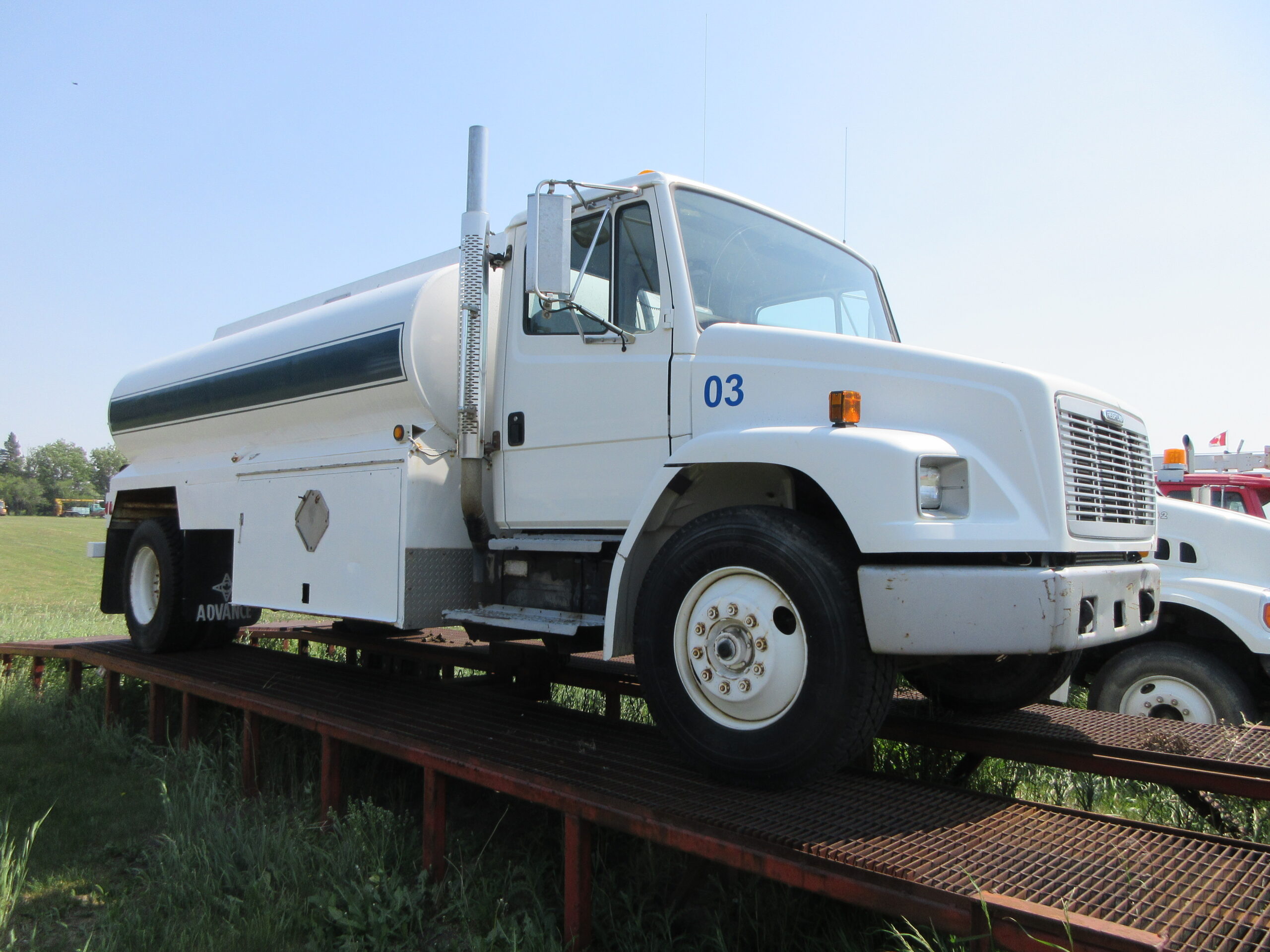 1997 FREIGHTLINER FUEL TRUCK - Westlock Truck Parts