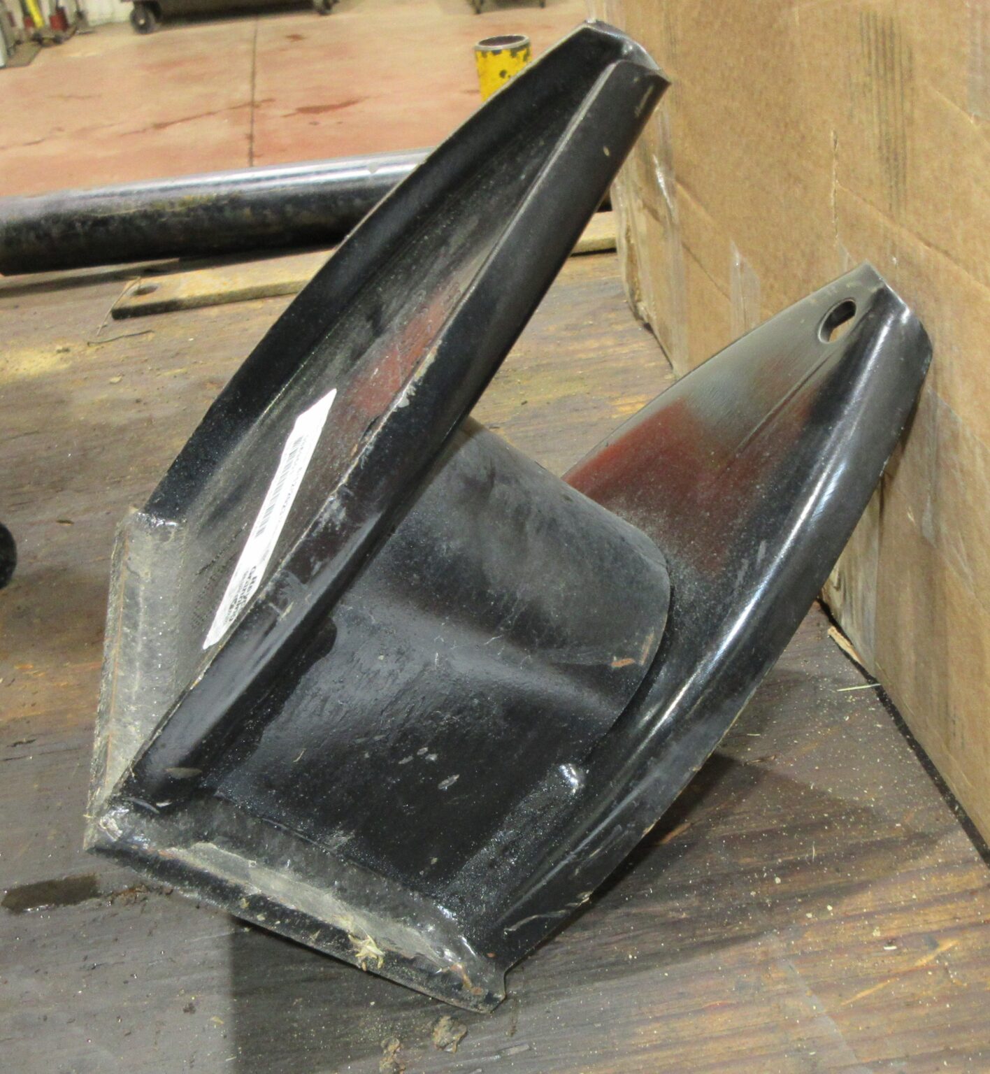 REYCO 21B REAR LEAF SPRING HANGER - Westlock Truck Parts